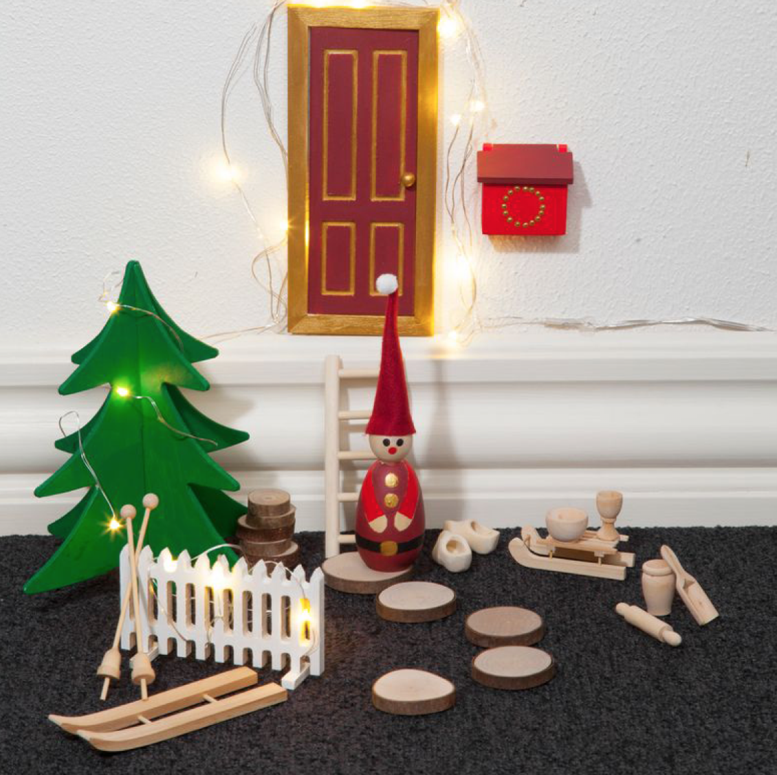 Nissedør sæt - Alletiders Gave - lille dør til nissen